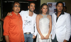 Premiere Of Aggar Pictures | nowrunning