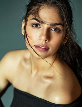 Sharmin Segal - Indian Actress Profile, Pictures, Movies, Events ...