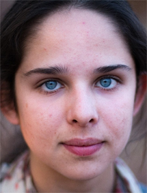 Zara Webb - Indian Actress Profile, Pictures, Movies, Events | nowrunning