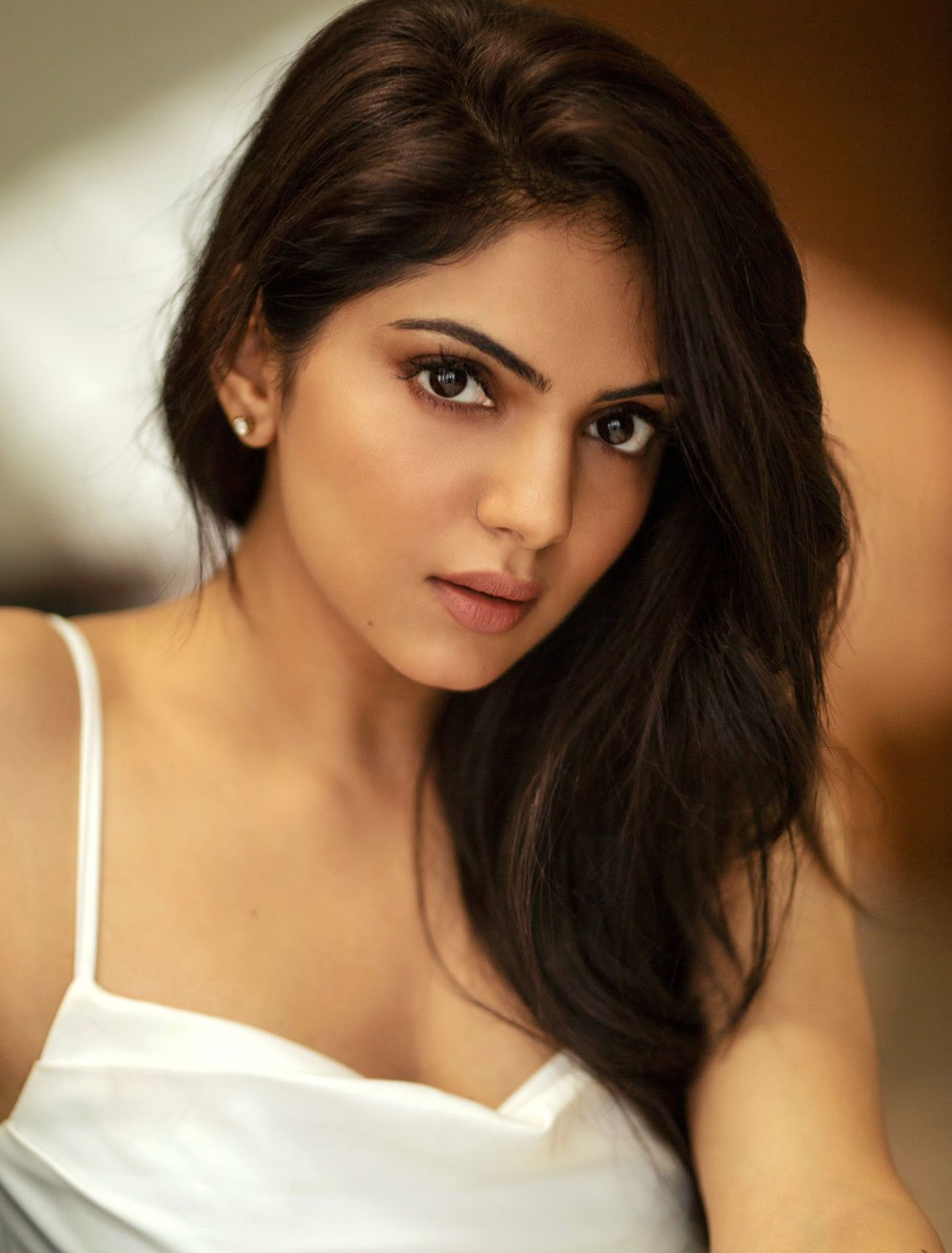 Misha Narang - Indian Actor Profile, Pictures, Movies, Events | nowrunning