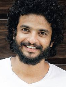 Gauthamante Radham Cast