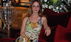 Suzanne launches Architectural Digest Pictures | nowrunning