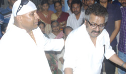 Last Respects To Mandolin U Srinivas Pictures | nowrunning