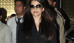 Aishwarya Rai Bachchan Arrives From ADHM London Shoot Pictures | nowrunning